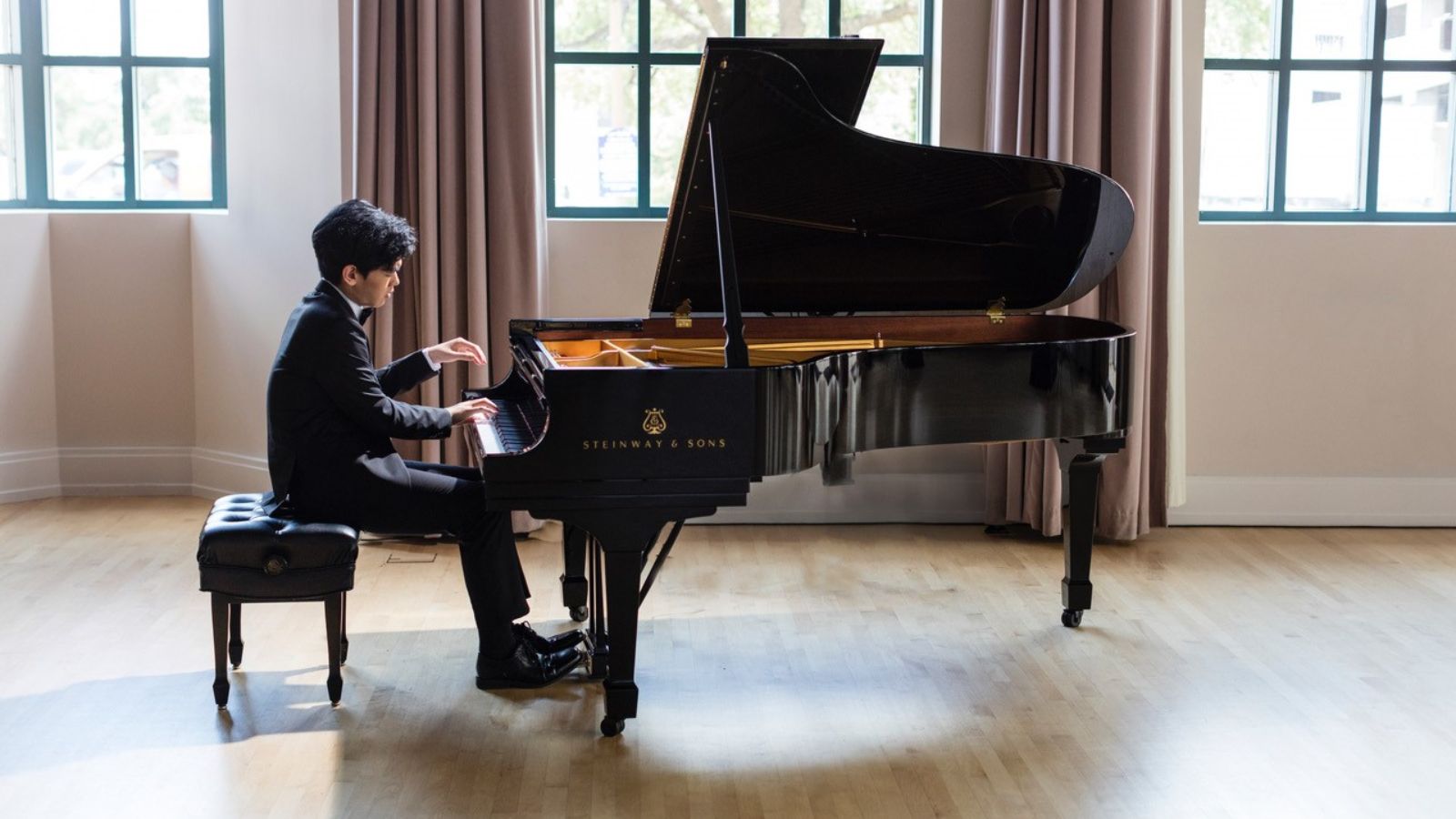 Daniel Hsu - Steinway & Sons